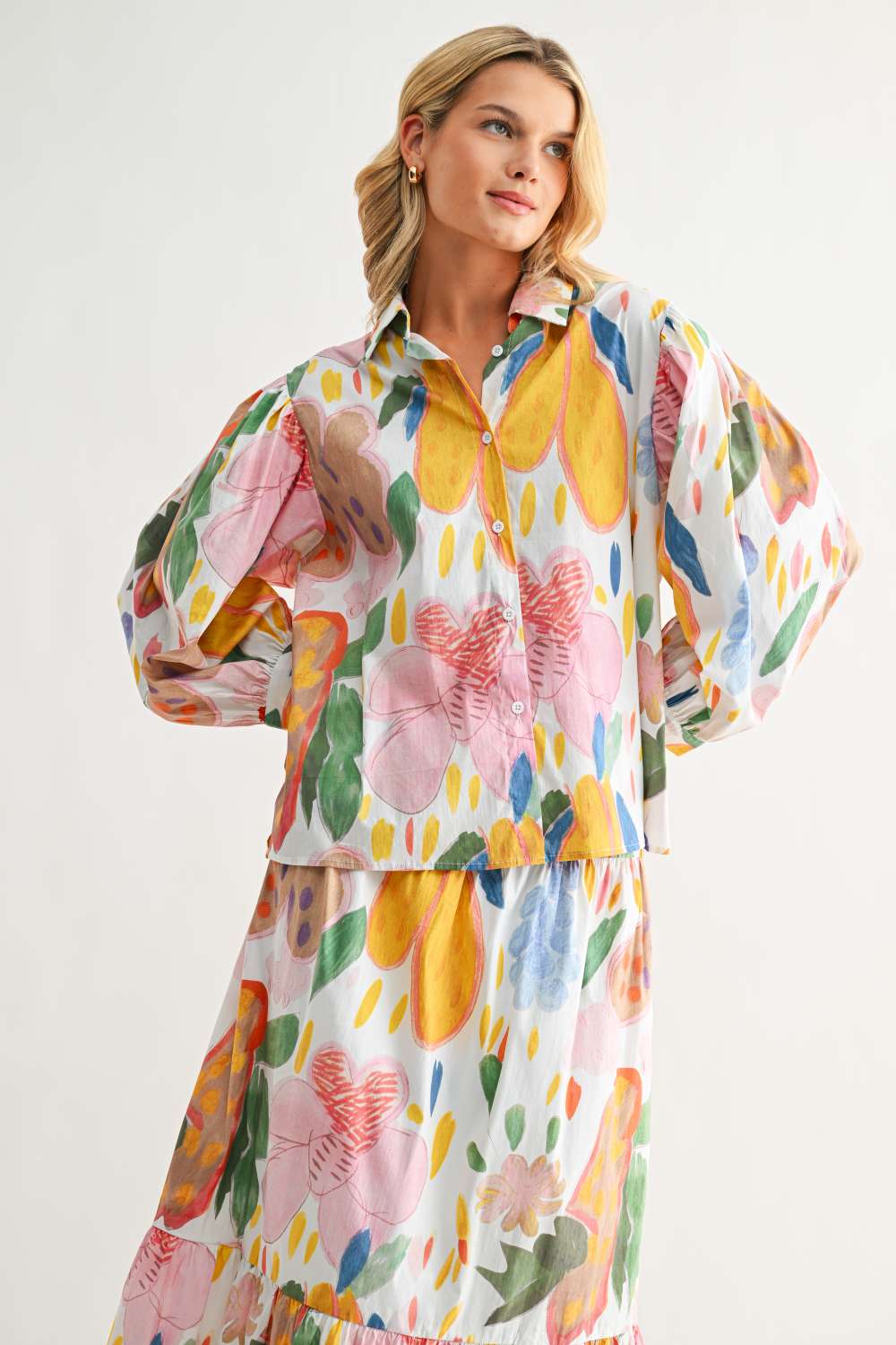 Jordan Abstract Floral Puff Sleeve Top | Lightweight Button-Front| JOH ...